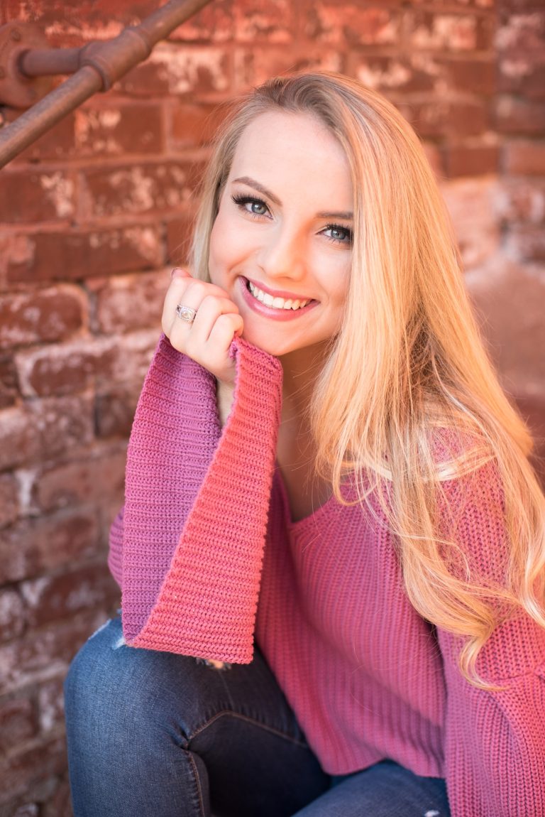 Lauren Senior Portraits | Birdsong Louis Photography Team