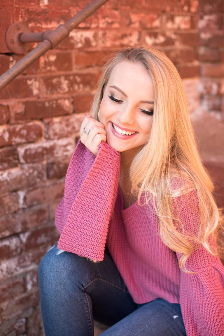 Lauren Senior Portraits | Birdsong Louis Photography Team